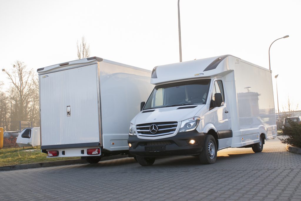 Mercedes-Benz Sprinter LAMBox transport truck – Lamar